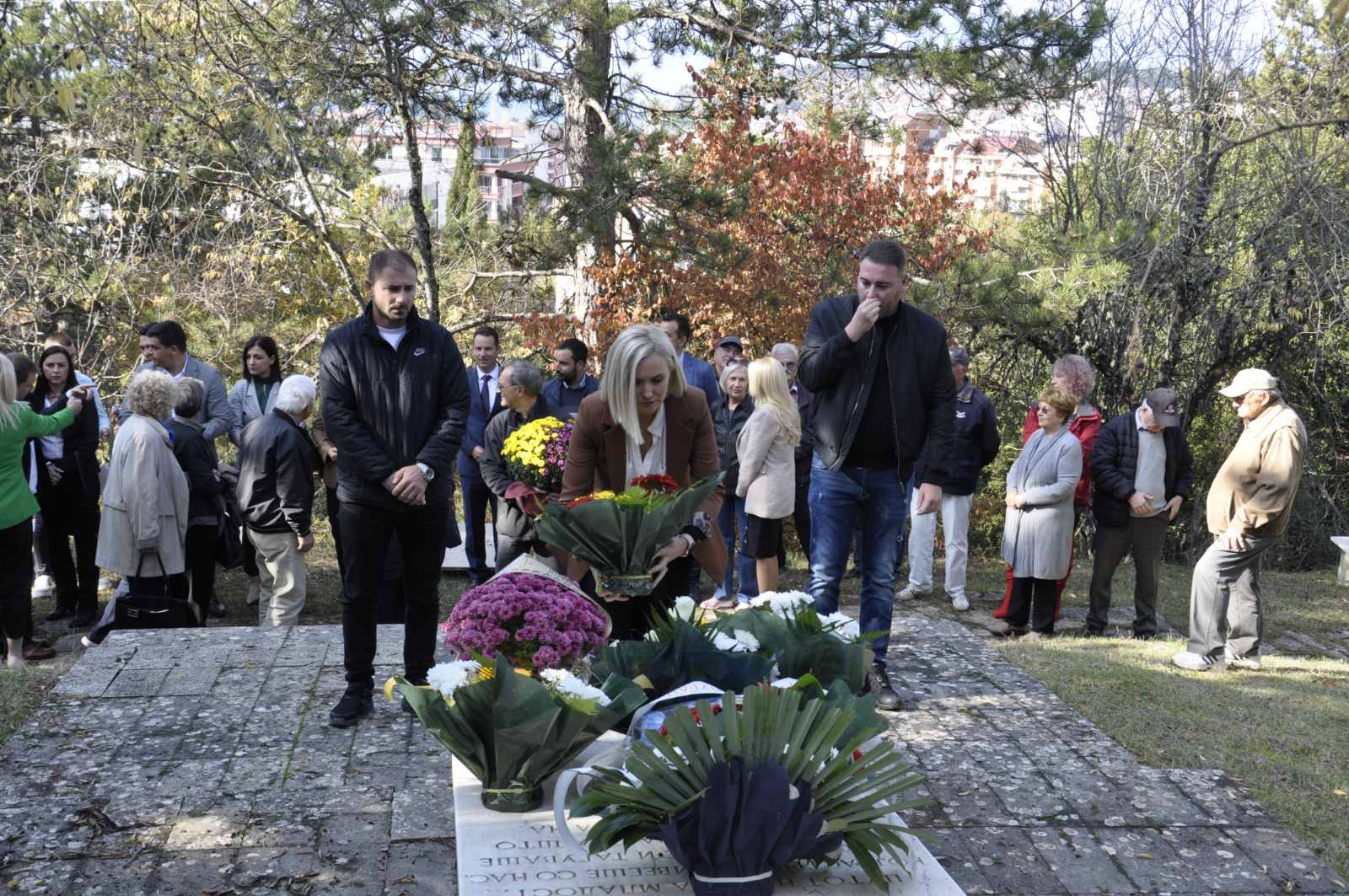 ВМРО ДПМНЕ ОК Охрид упатува искрени честитки по повод 7 Ноември Денот на ослободувањето на