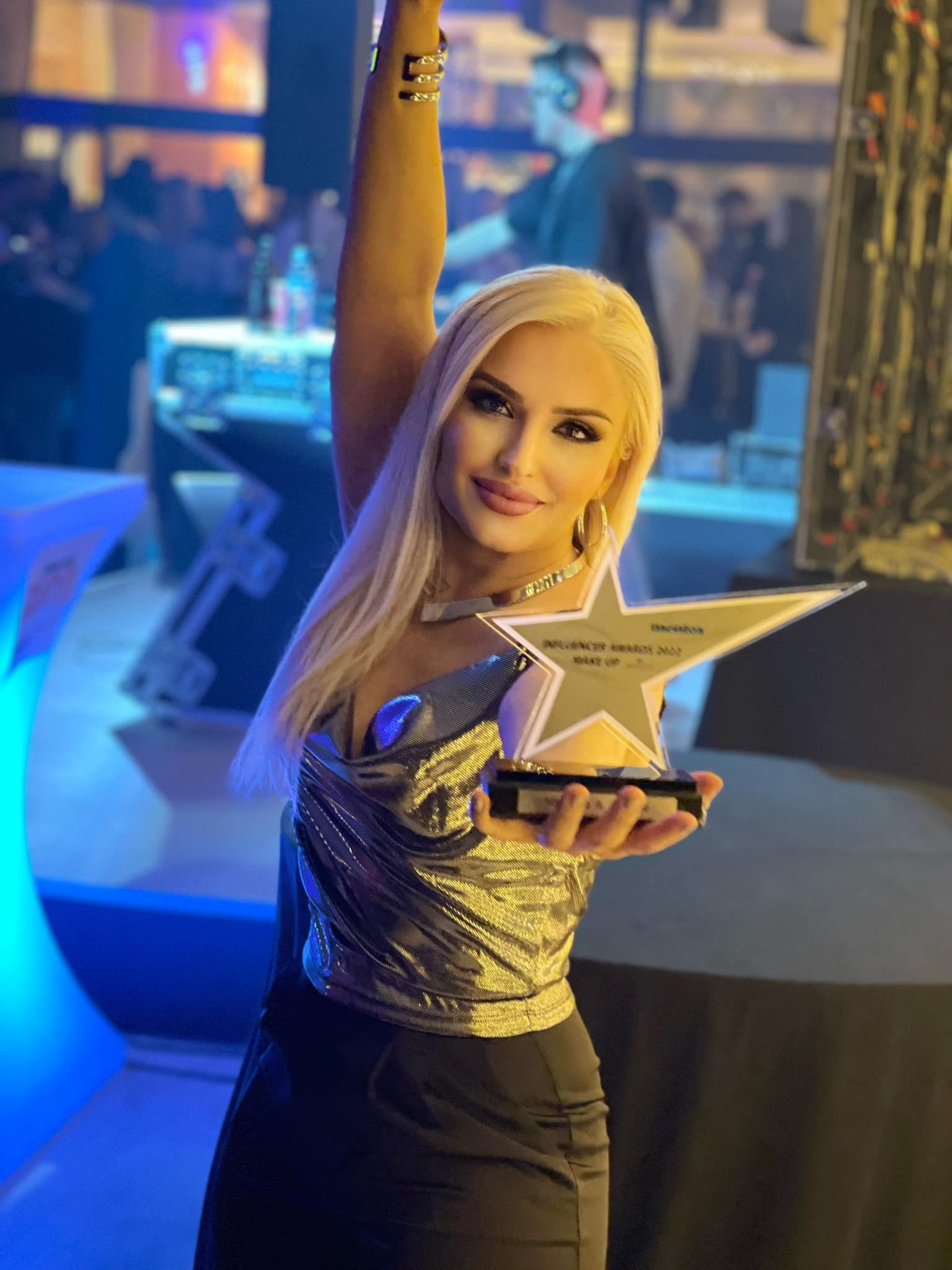 Престижната „Makeup influencer Award“ во рацете на Охриѓанката Мери ...